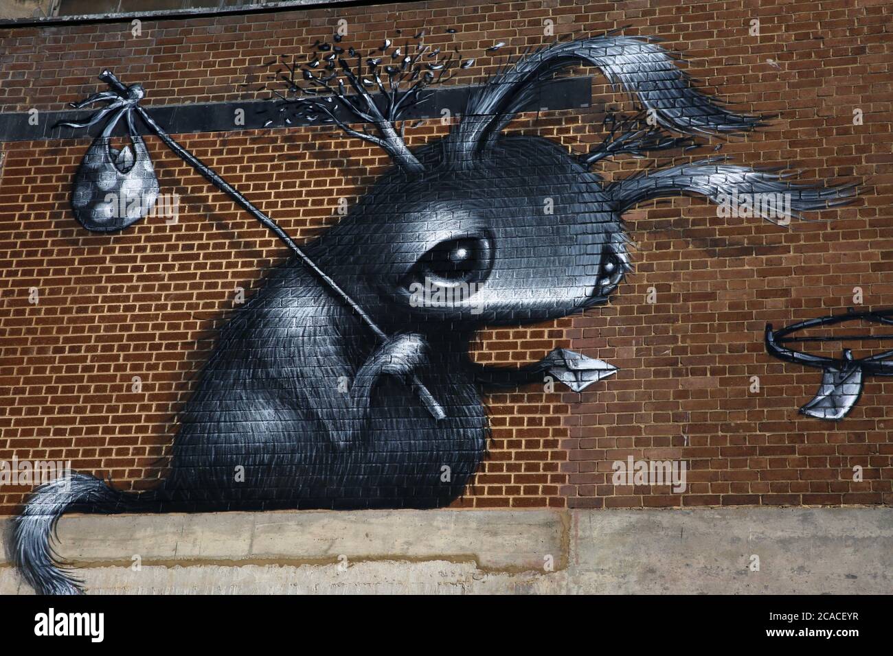Street art by ROA in East Croydon, London Stock Photo - Alamy
