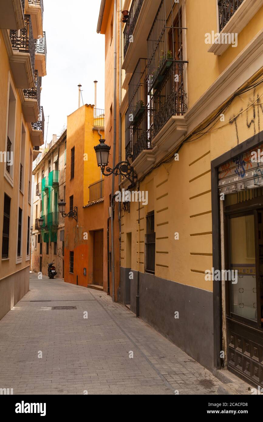 Old city of valencia hi-res stock photography and images - Alamy