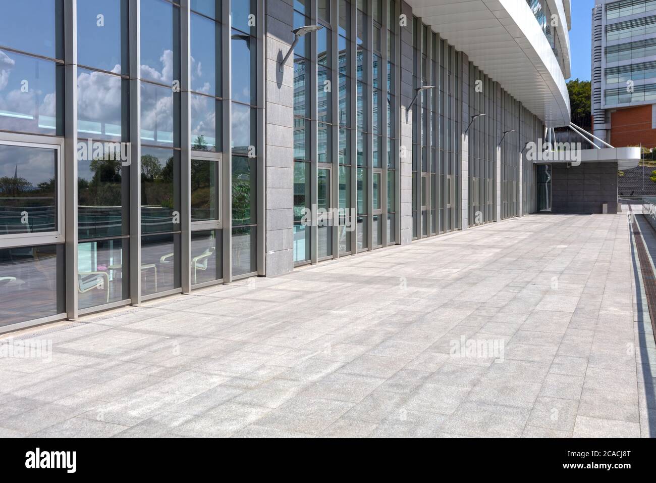 Modern Office Building Outdoors in the Downtown Stock Photo - Alamy