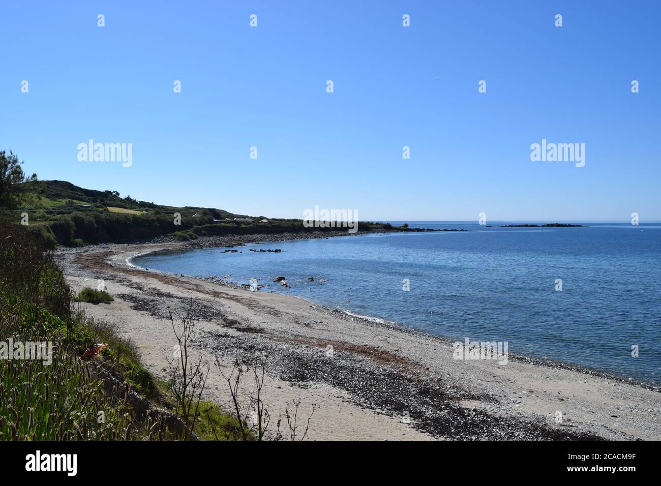 Curving coastal cove hi-res stock photography and images - Alamy