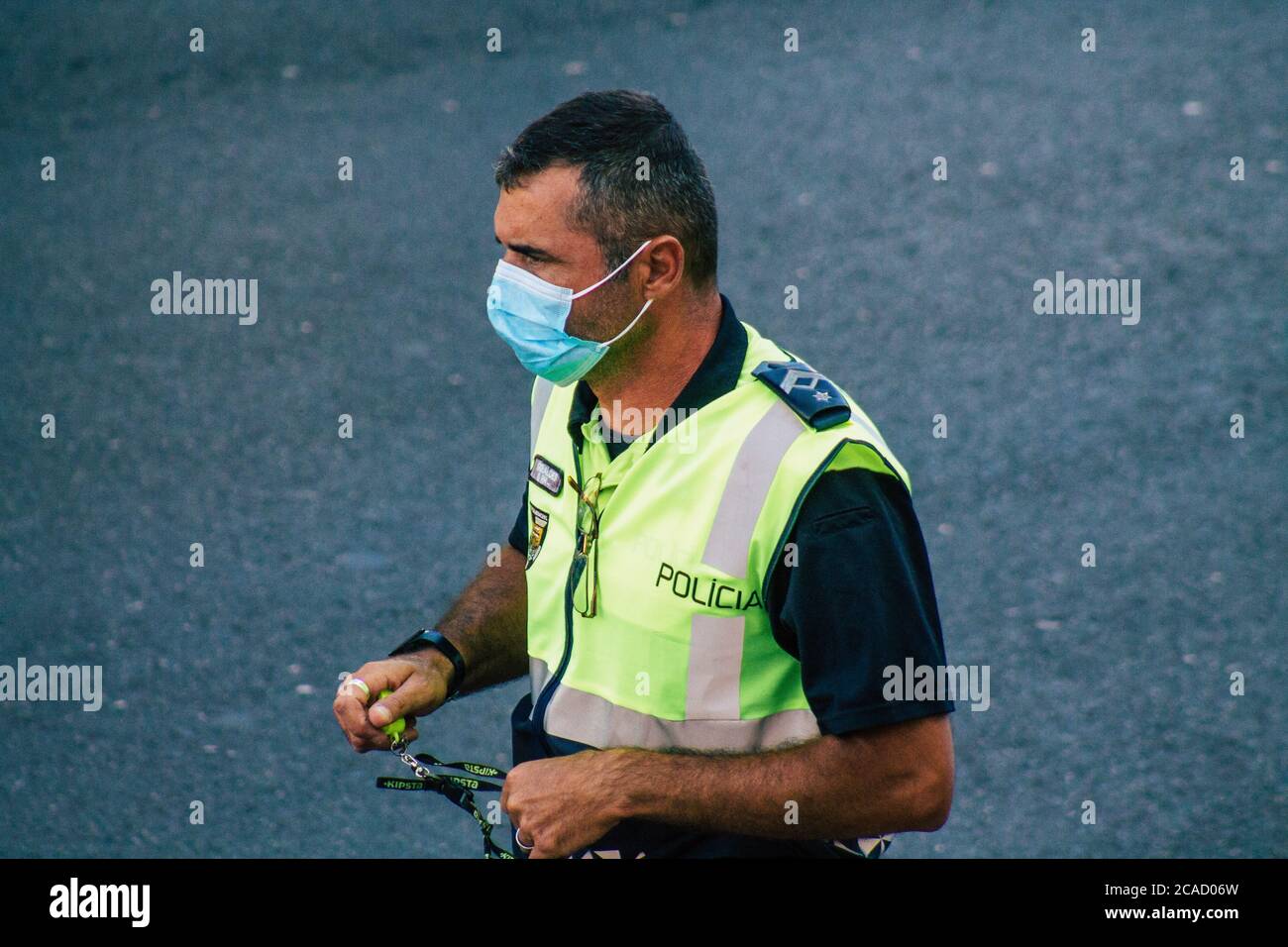 Armed police in portugal hi-res stock photography and images - Alamy
