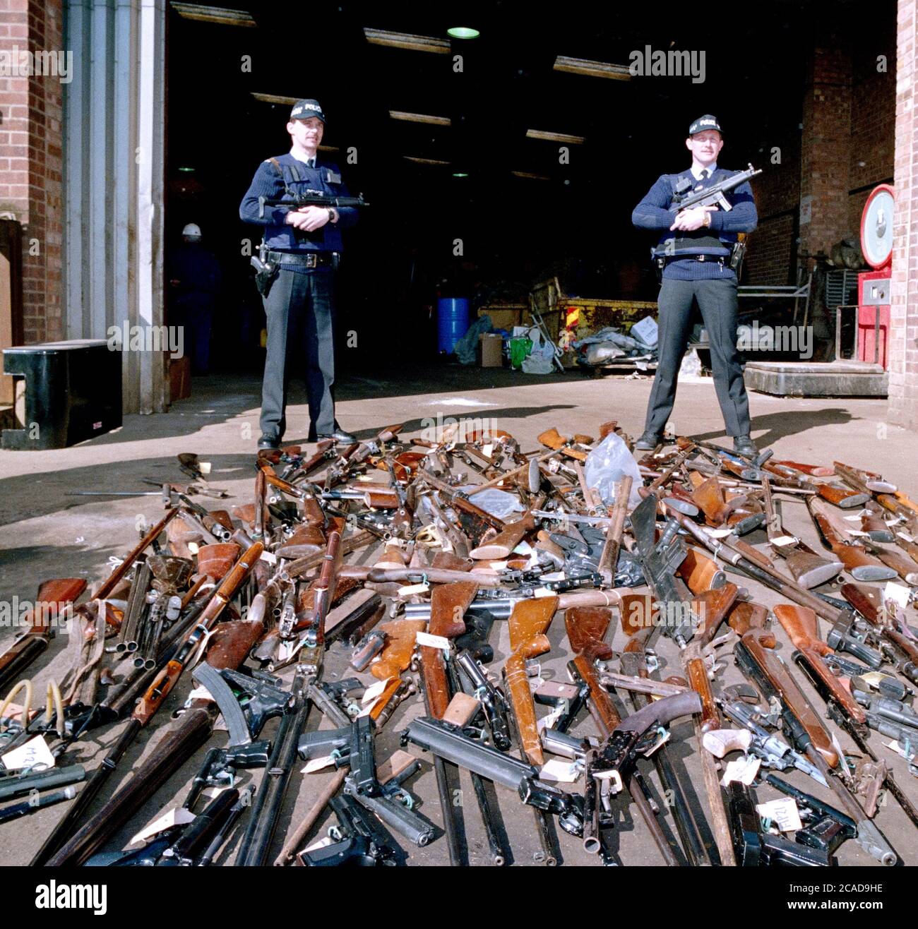 Hampshire police firearms amnesty hi-res stock photography and images ...