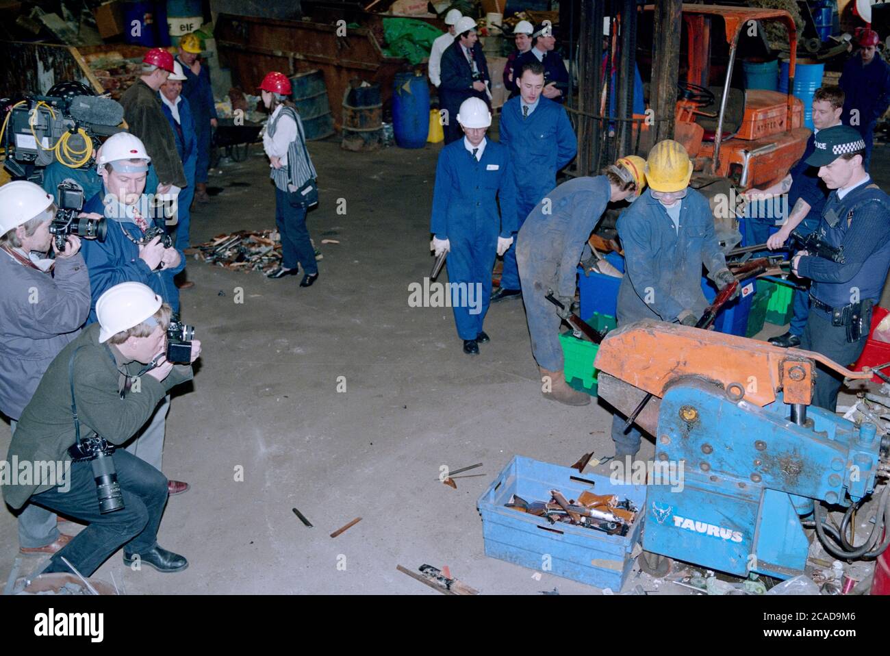 Hampshire Constabulary Firearms Amnesty - display of the destruction of ...