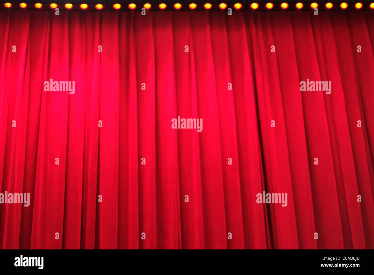 Curtain call stage hi-res stock photography and images - Alamy