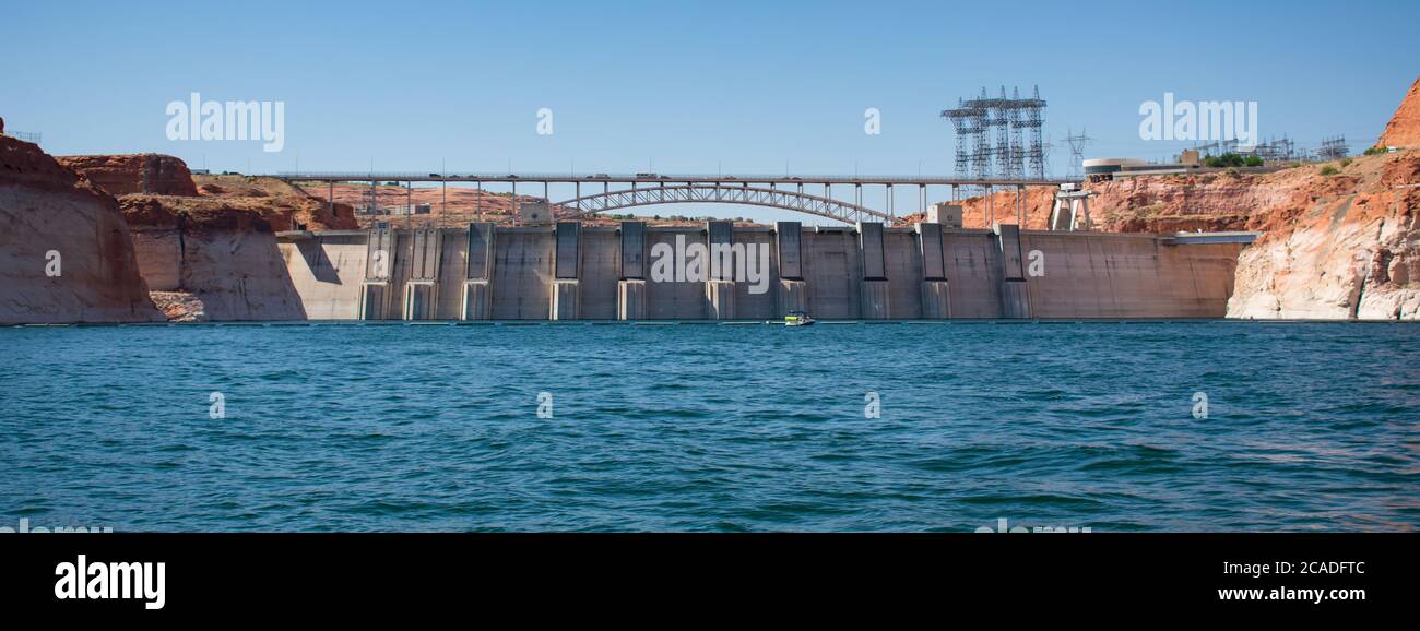 Water damns hi-res stock photography and images - Alamy