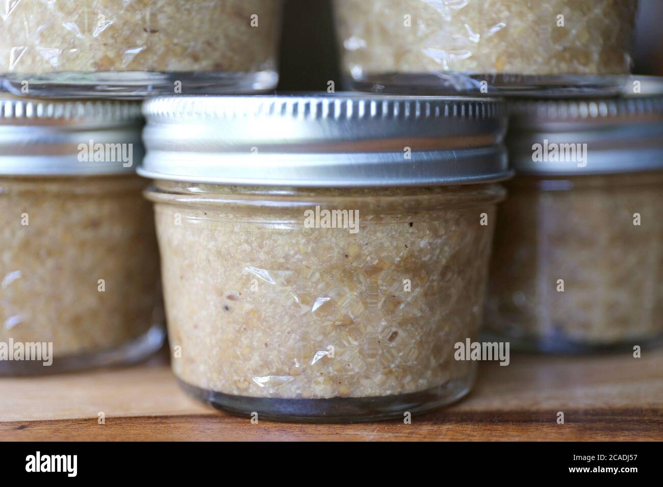 Close up on a 4 oz. jar of home canned Brat Mustard Stock Photo - Alamy