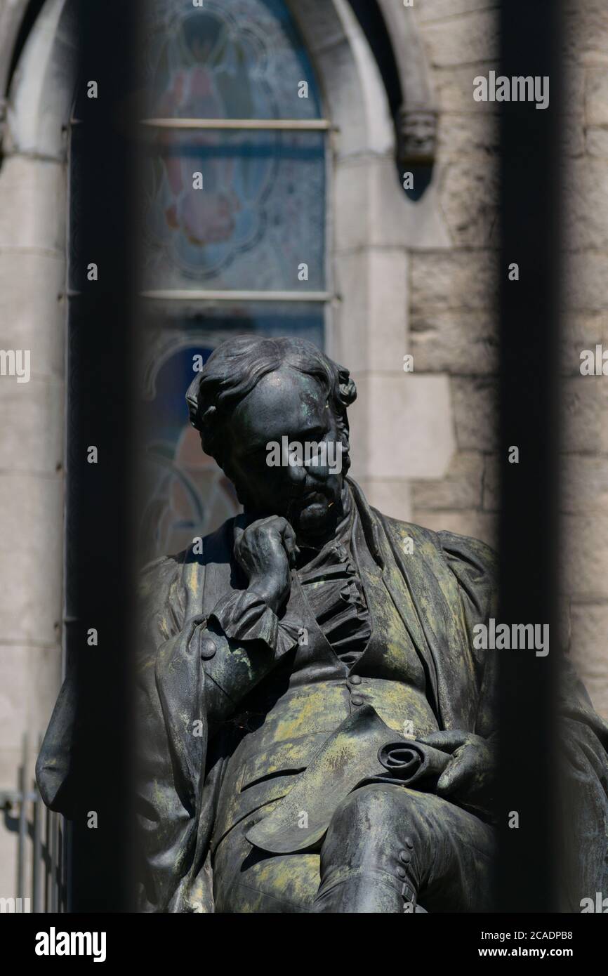 Sir Benjamin Lee Guinness at Saint Patrick's Cathedral, Dublin Stock ...
