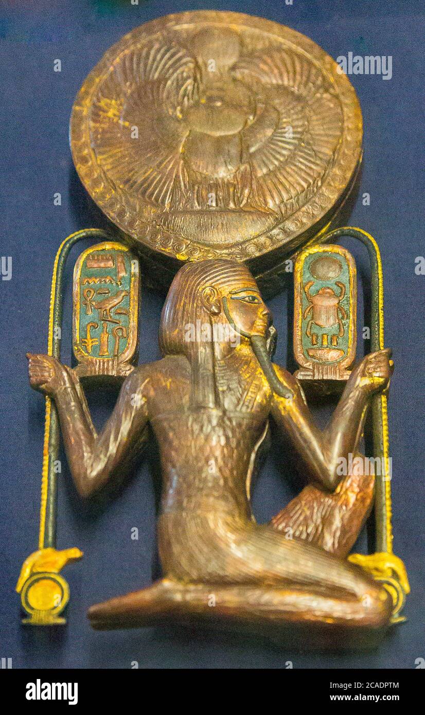 Egypt, Cairo, Egyptian Museum, Tutankhamon jewellery, from his tomb in ...