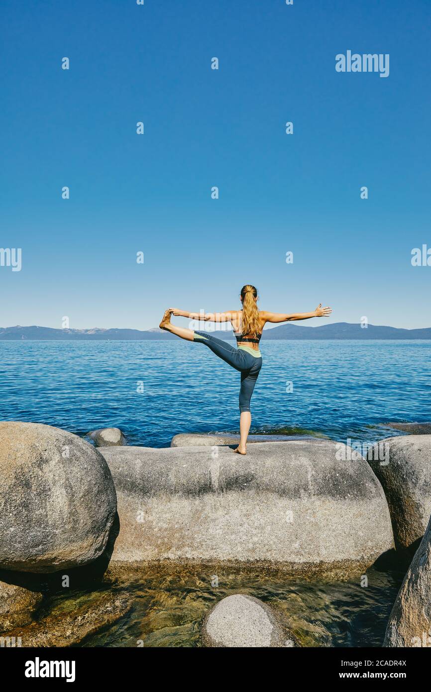 Standing leg toe lock hi-res stock photography and images - Alamy