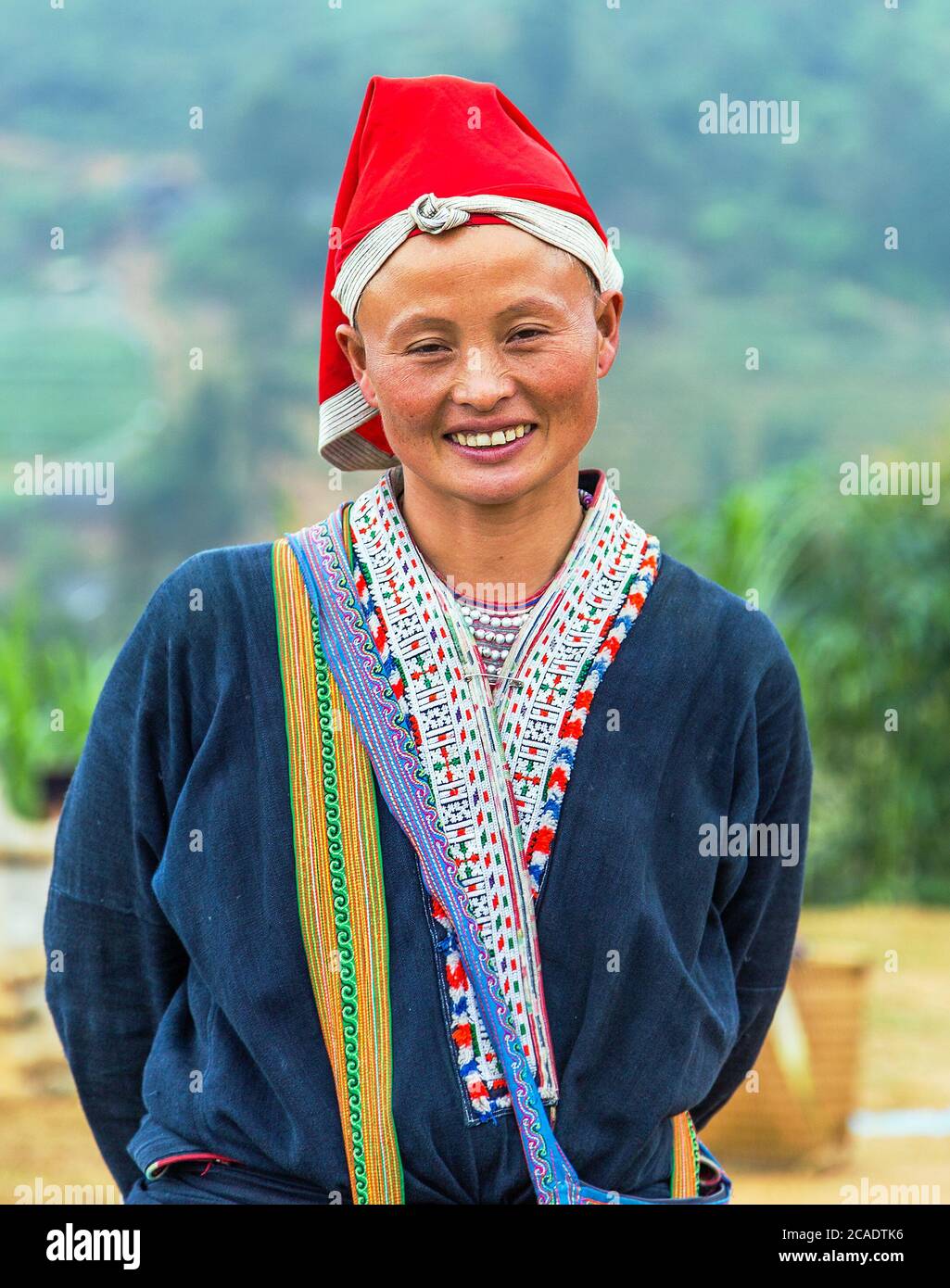 Costume red dao hat hi-res stock photography and images - Alamy