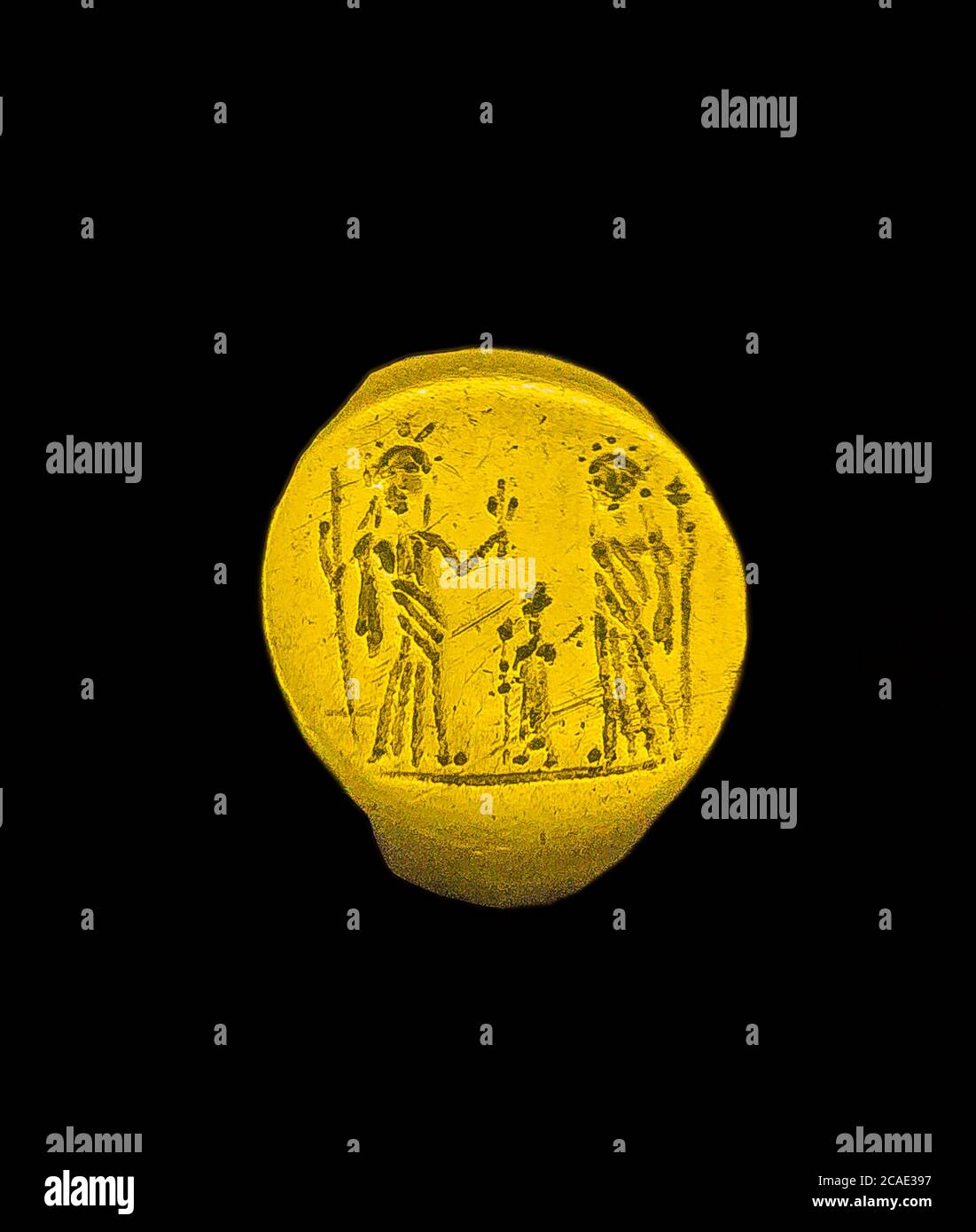Egypt, Cairo, Egyptian Museum, roman ring in gold : 3 goddesses Stock ...