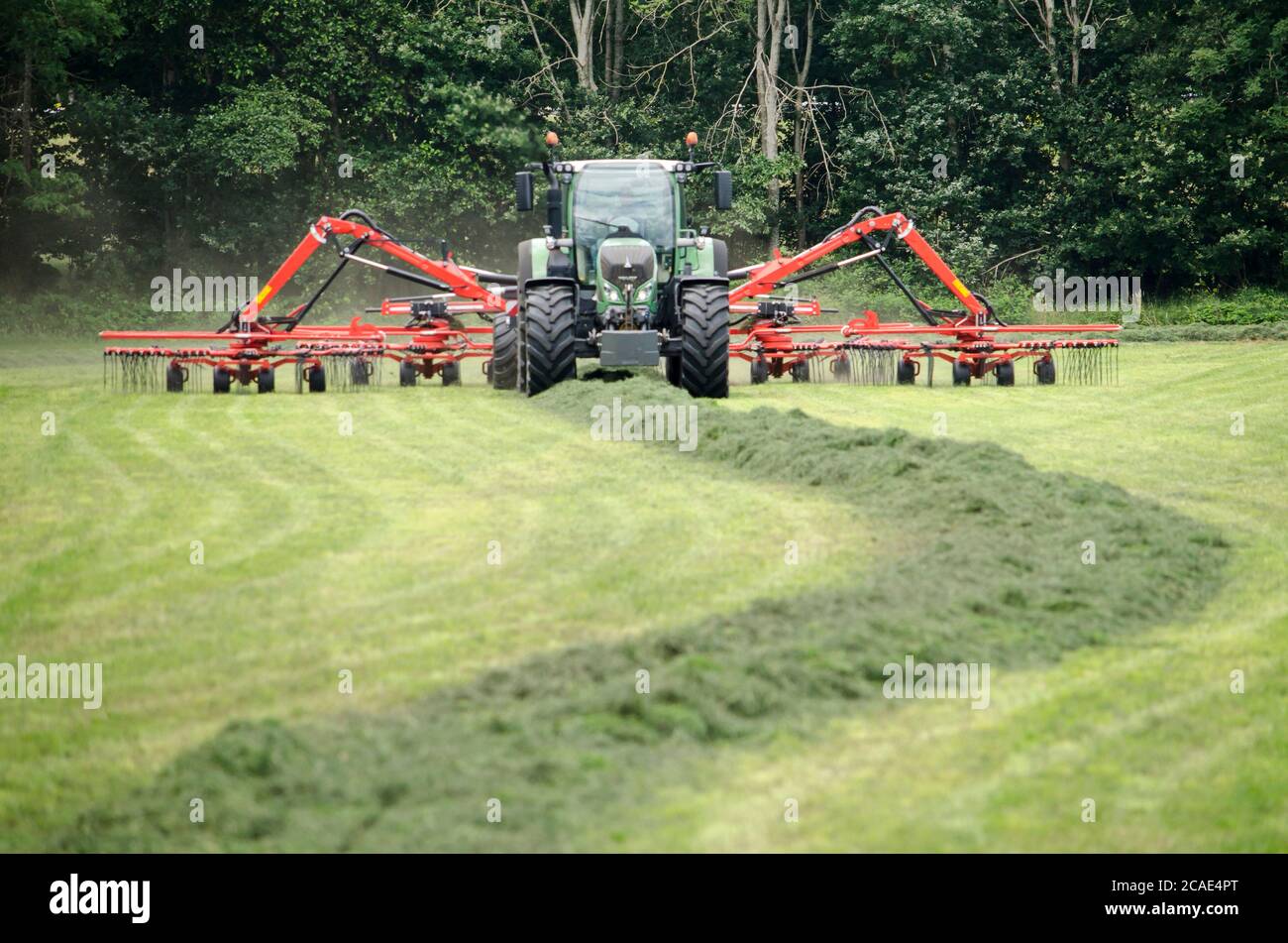 Hay loader hi-res stock photography and images - Alamy