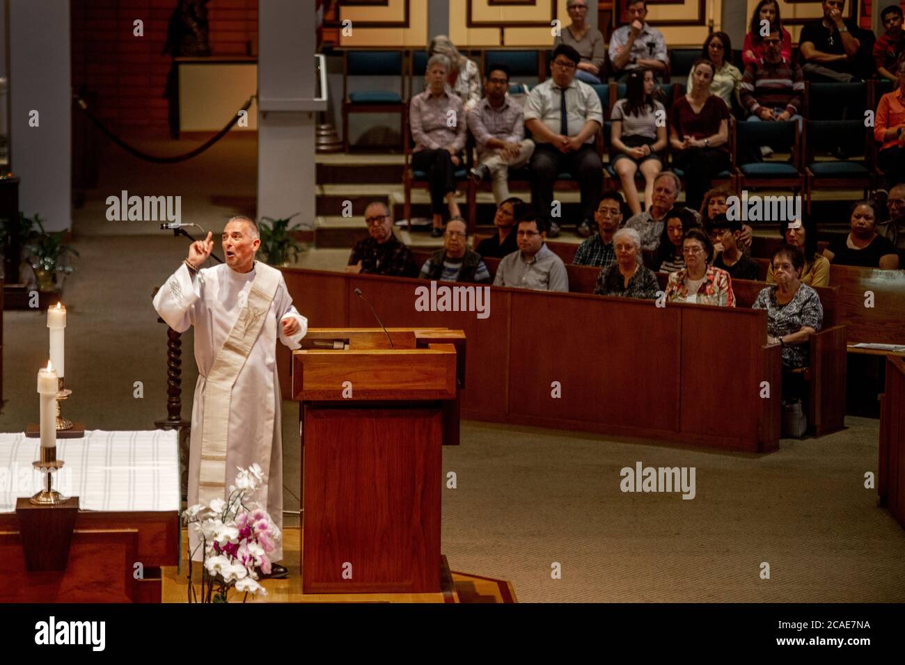 Pulpit robe hi-res stock photography and images - Alamy