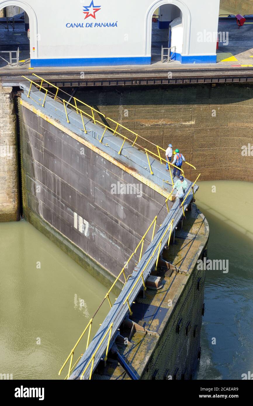 Panama gates hi-res stock photography and images - Alamy