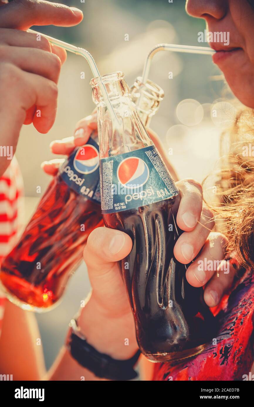Pepsi bottle hi-res stock photography and images - Alamy