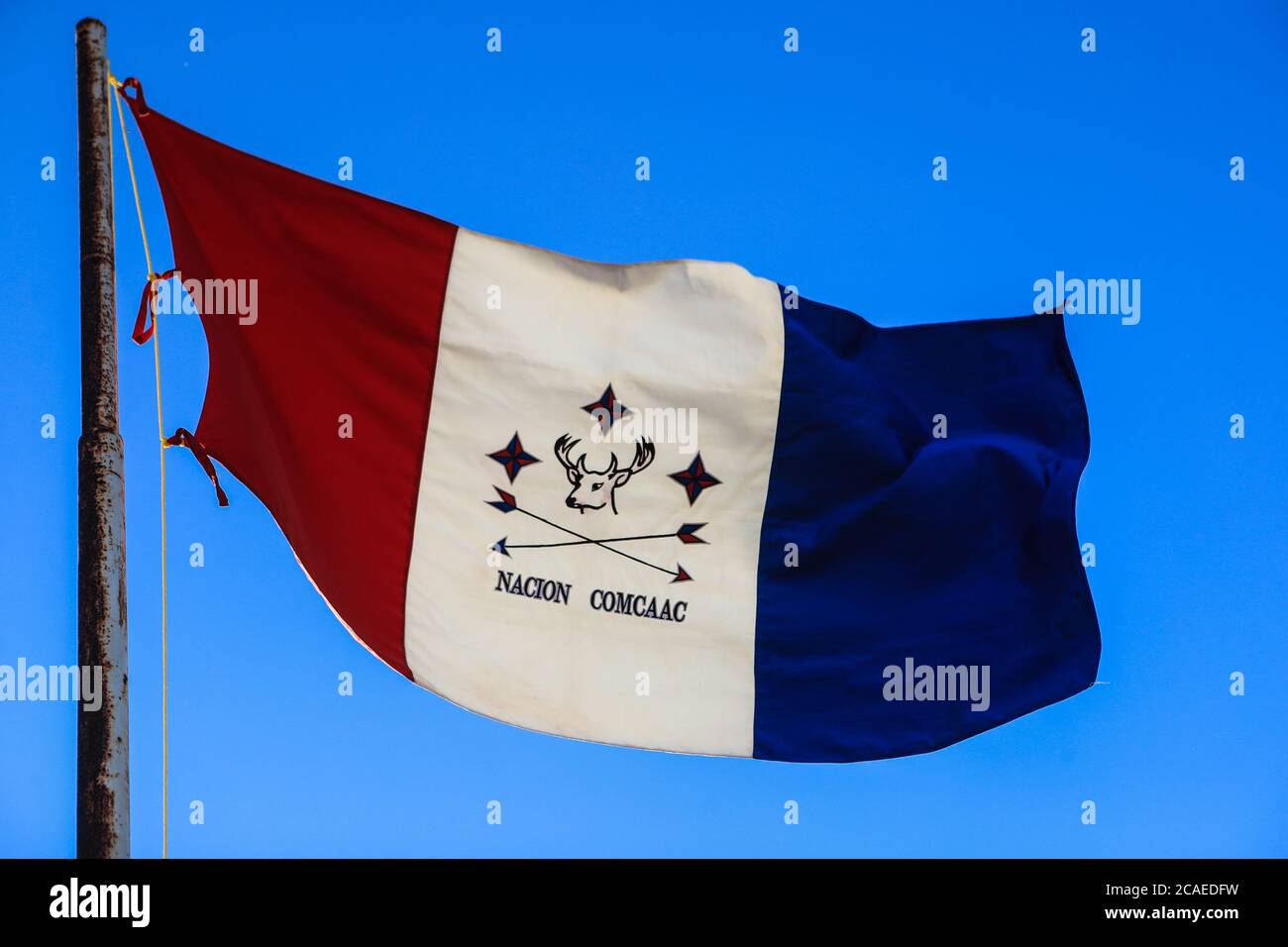 Ceremonia u honores a la badera de la nacion Comcaác o Seri, , durante ...