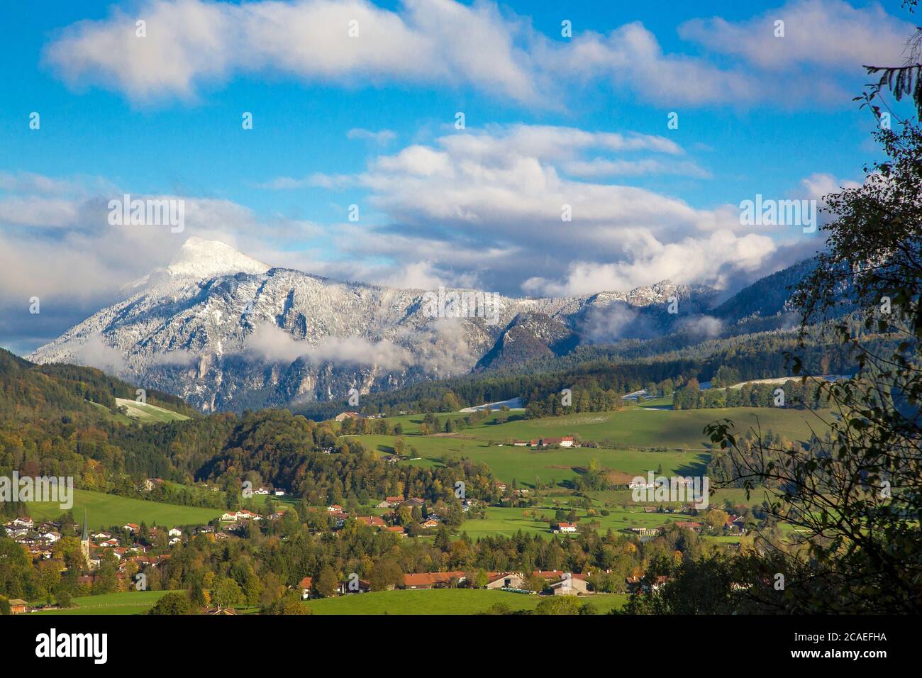 Rural landscape with mountains and a small village in Bavaria Stock ...