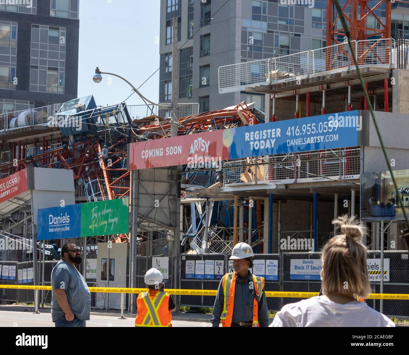 Toronto, Ontario/Canada - August 06 2020: Crane Collapse at Dundas and ...