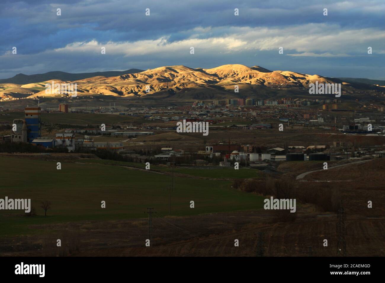 A view of Turkey's capital Ankara, at sunset Stock Photo - Alamy