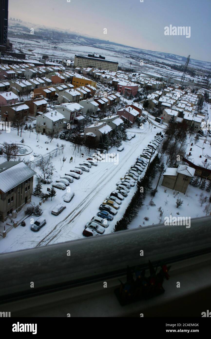 Snow, ice, fog and city / Ankara / Turkey Stock Photo - Alamy