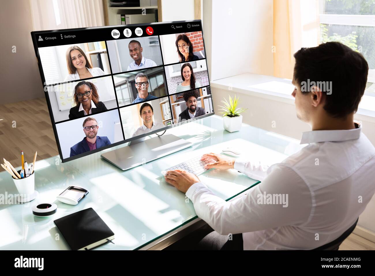 Video conferencing business hi-res stock photography and images - Alamy