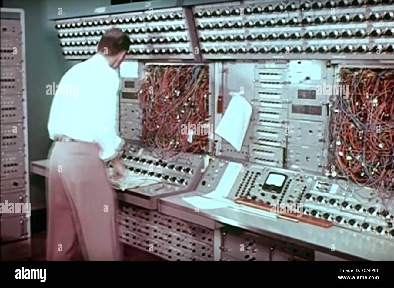 Analog Computer High Resolution Stock Photography and Images - Alamy