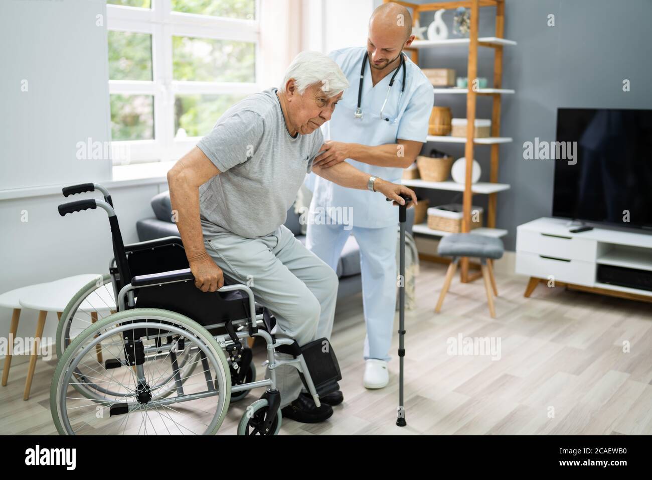 Patient age old hi-res stock photography and images - Alamy