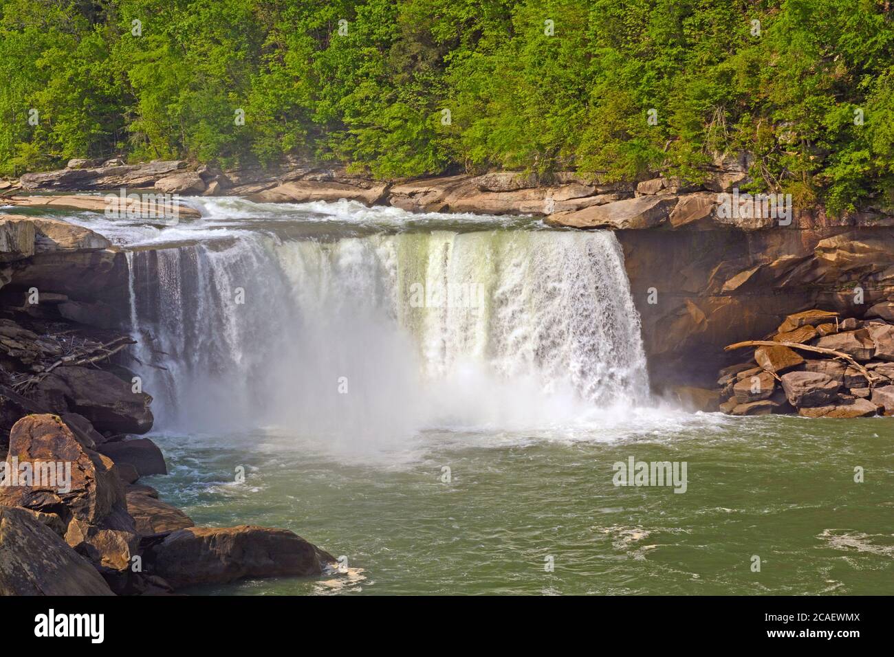 Cumberland Falls in the Spring in Cumberland Falls State Park in ...