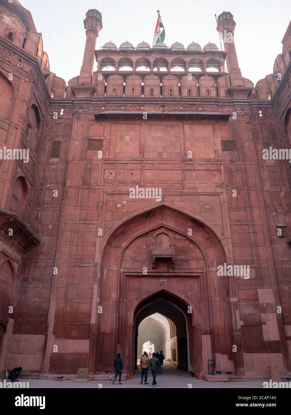 Gate entrance to red fort delhi hi-res stock photography and images - Alamy