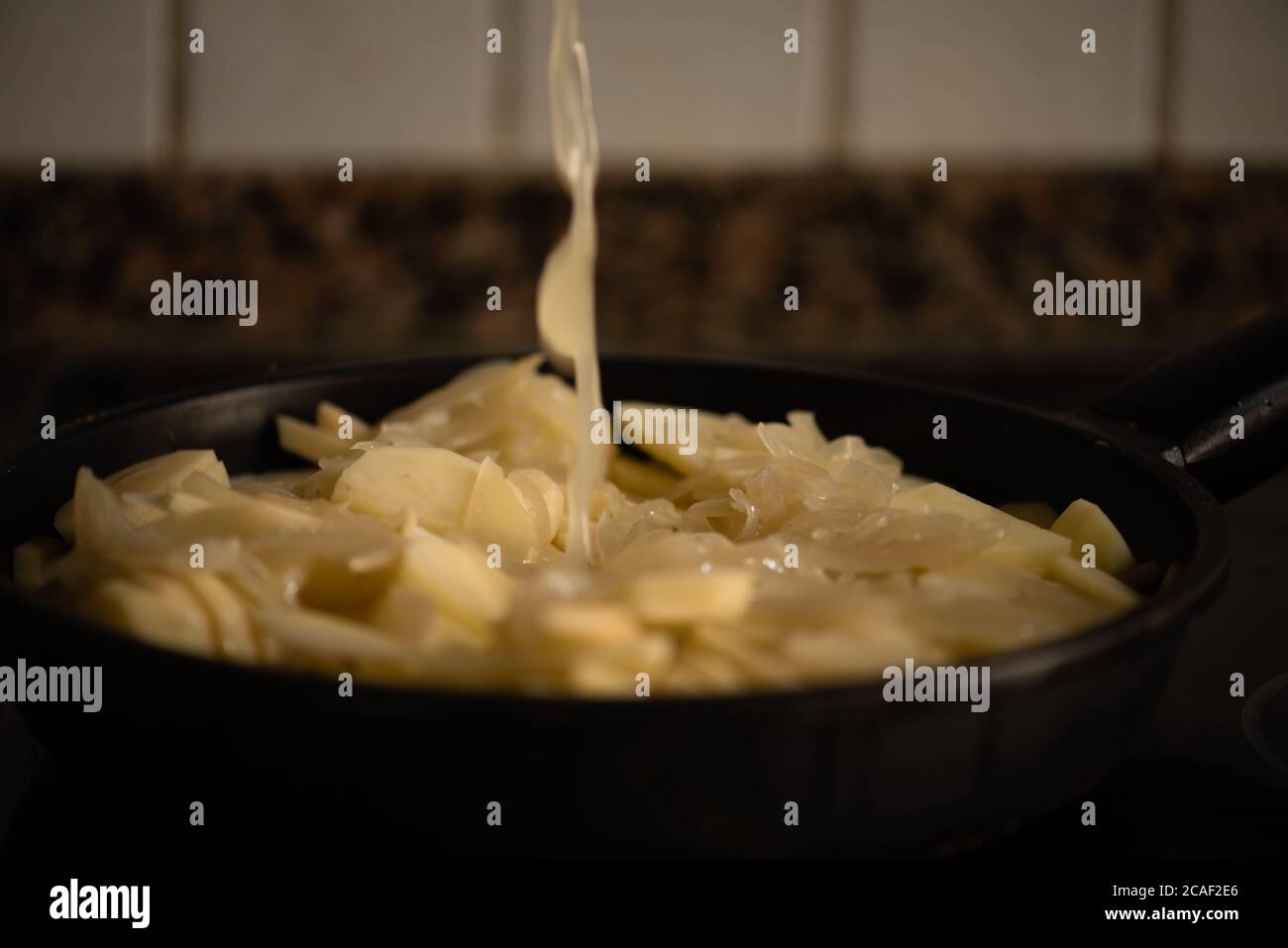 Potatoes pasta vegetable pan hi-res stock photography and images - Alamy