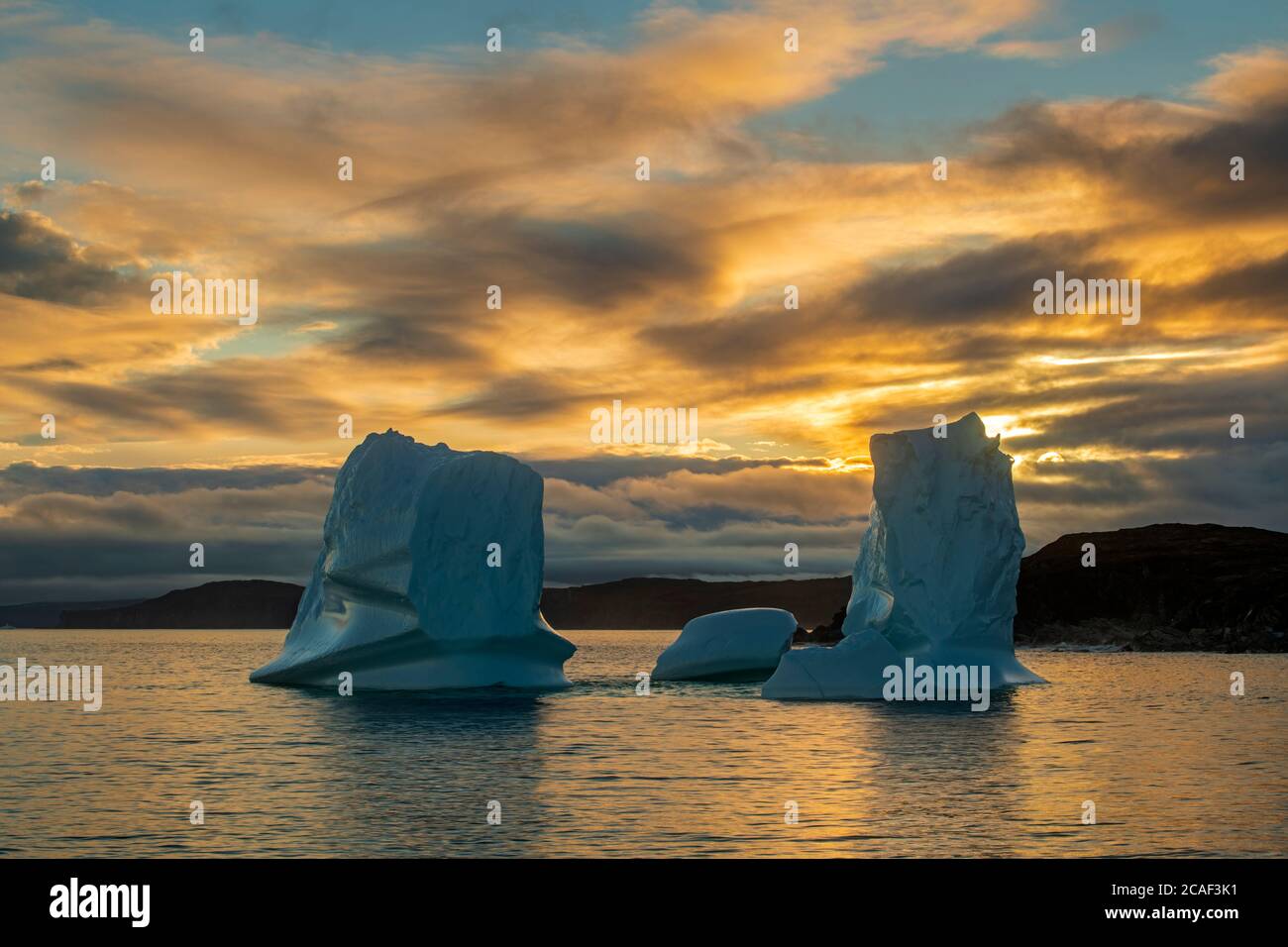 Grounded iceberg hi-res stock photography and images - Alamy