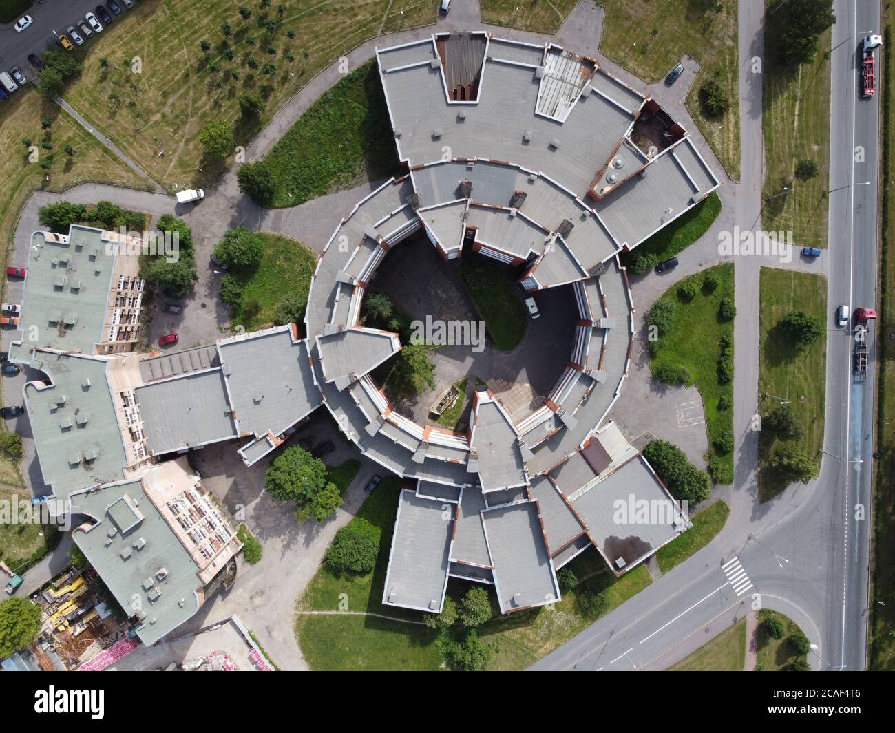4k aerial fly over city hi-res stock photography and images - Alamy