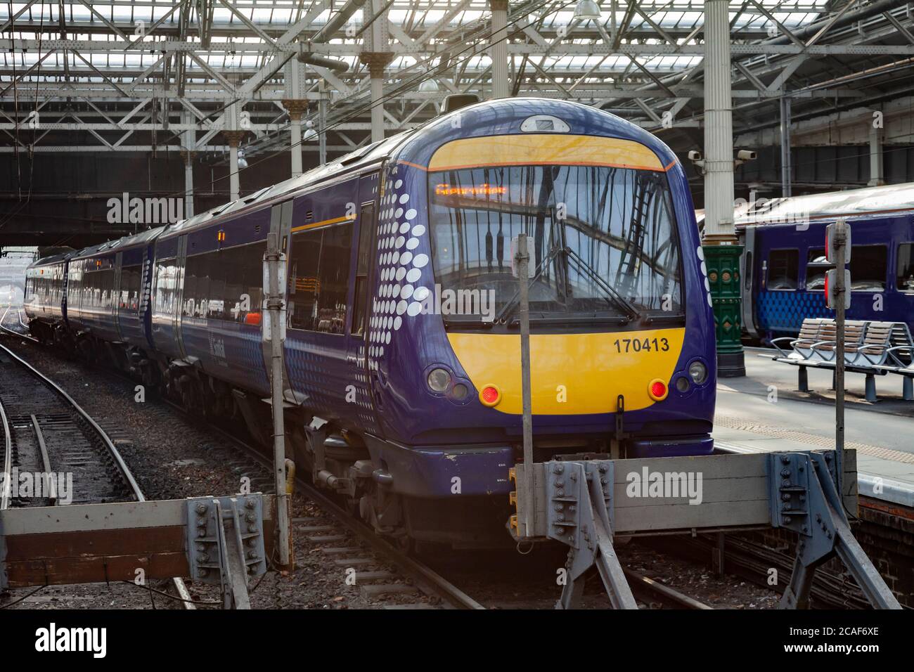 Class 170 train hi-res stock photography and images - Alamy