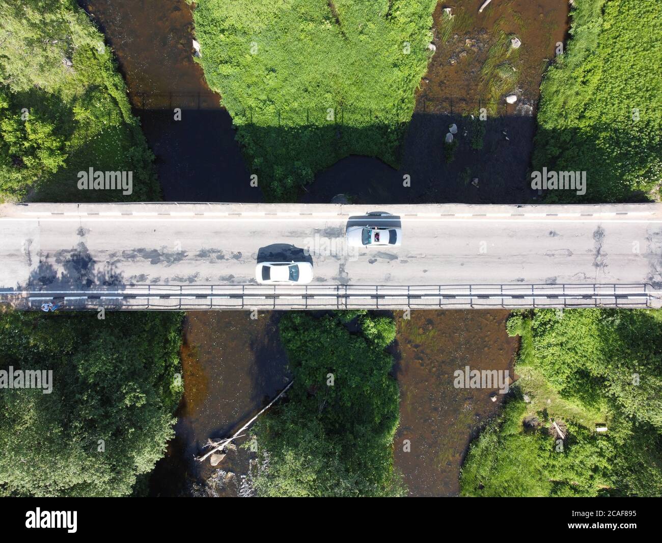 Car on a bridge aerial hi-res stock photography and images - Alamy