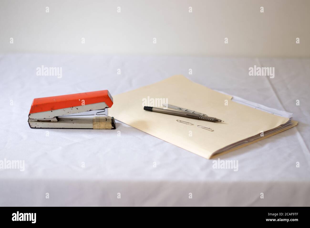 Office equipment hi-res stock photography and images - Alamy