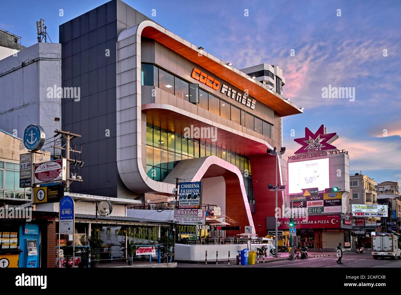 Pattaya high street hi-res stock photography and images - Alamy