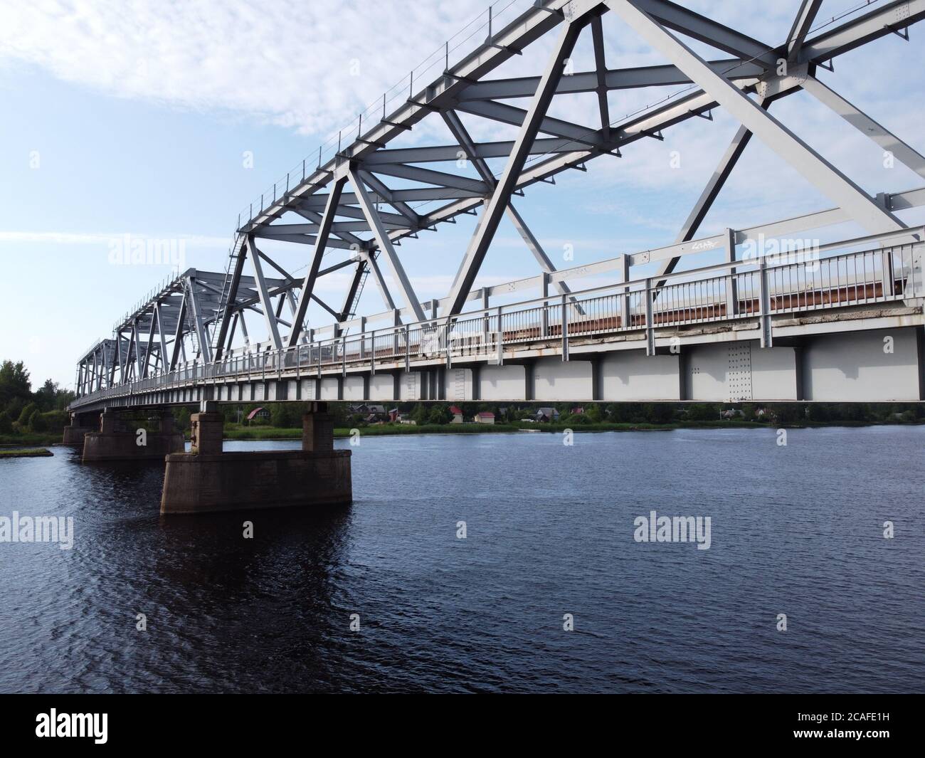 Through truss iron bridge hi-res stock photography and images - Alamy