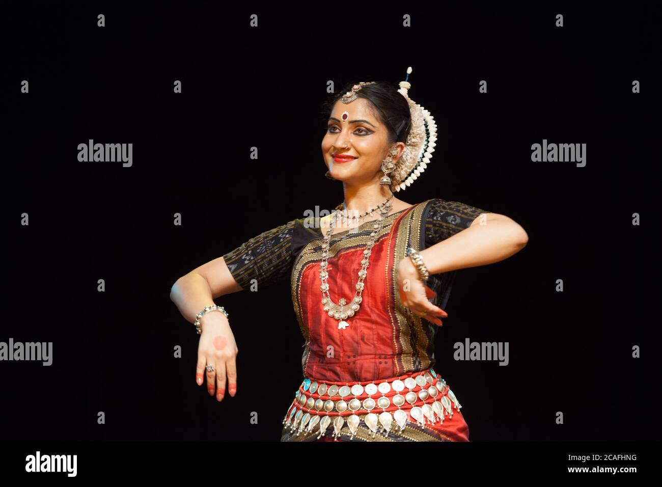 A beautiful odissi dancer Stock Photo - Alamy