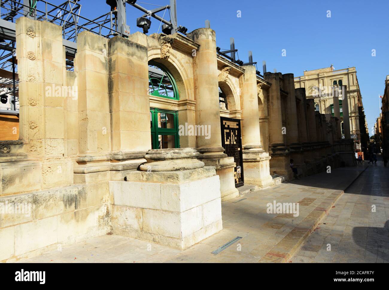 Valletta pjazza teatru rjal hi-res stock photography and images - Alamy