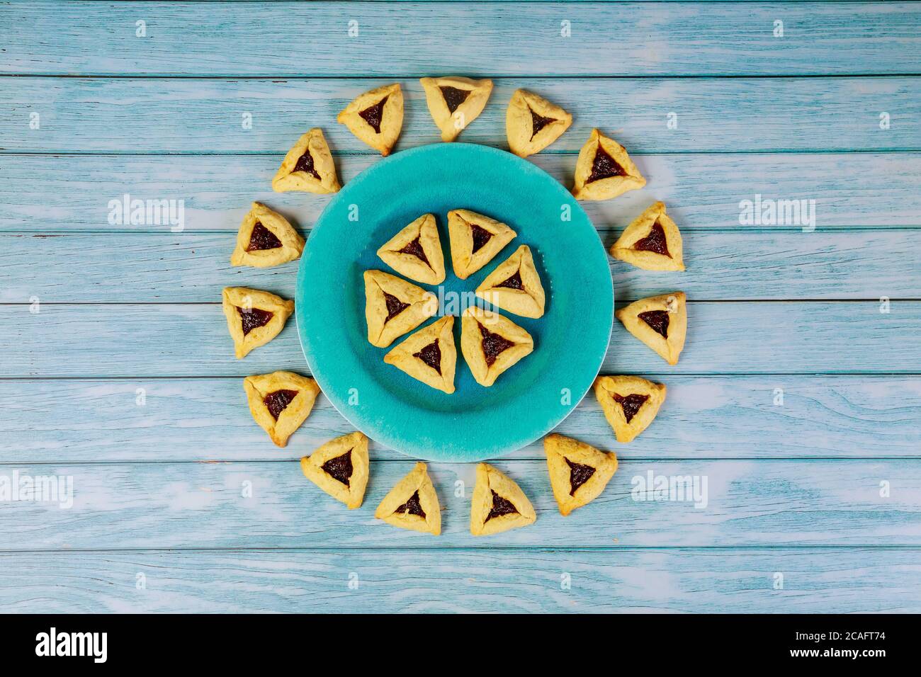 Triangle pattern hi-res stock photography and images - Alamy