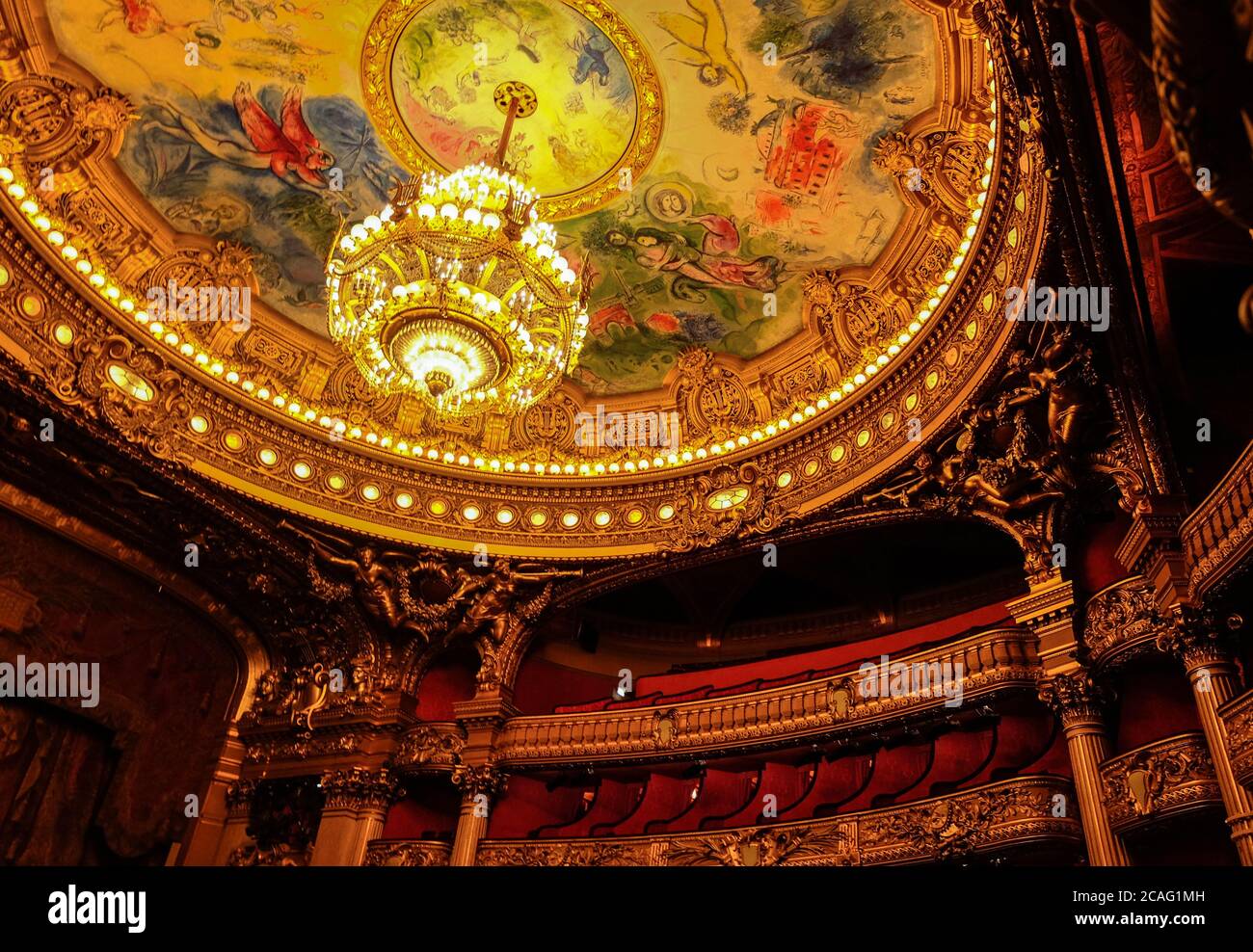 Palais garnier auditorium hi-res stock photography and images - Alamy