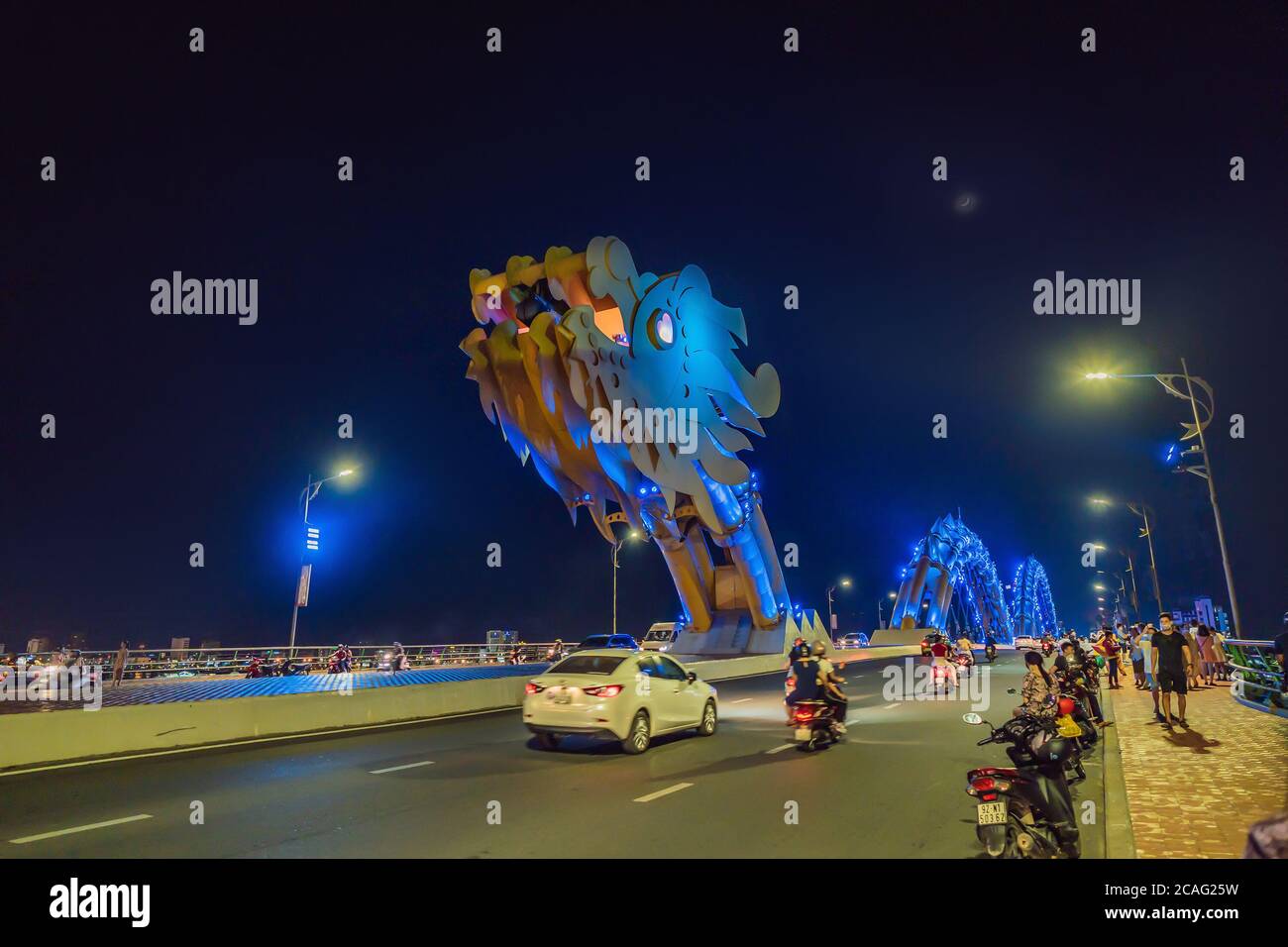 Dragon River Bridge Rong Bridge in Da Nang, Vietnam Stock Photo - Alamy
