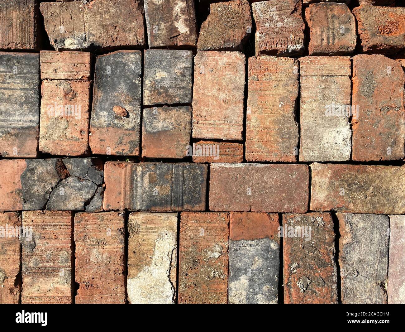 red old bricks laid in one plane Stock Photo - Alamy