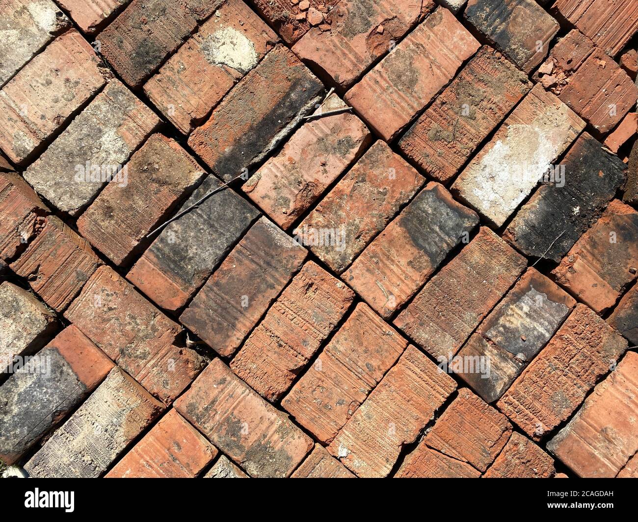 Sharp Angled Building High Resolution Stock Photography and Images - Alamy