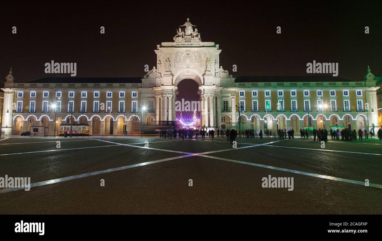 Lisbon night hi-res stock photography and images - Alamy