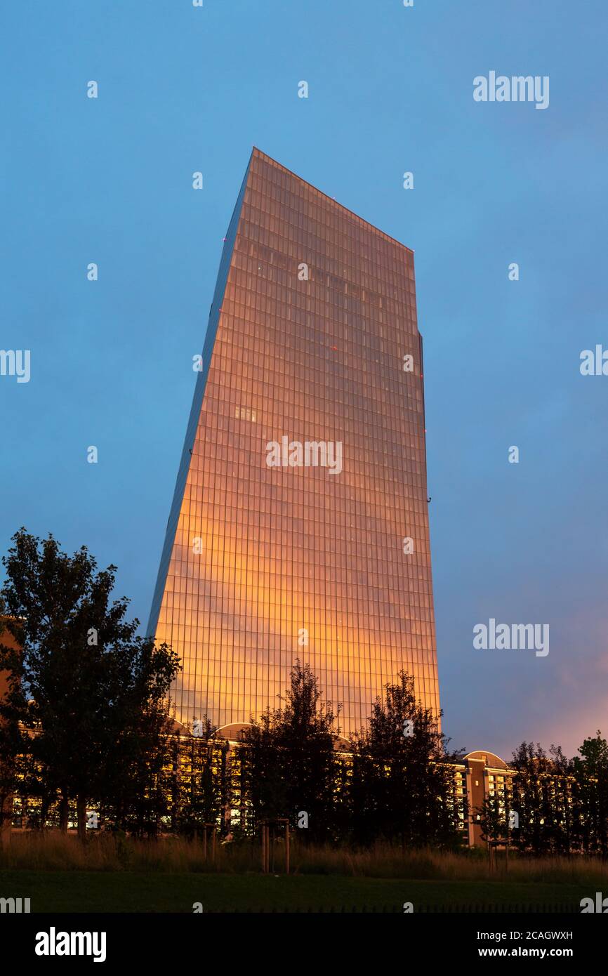 Mod main building hi-res stock photography and images - Alamy