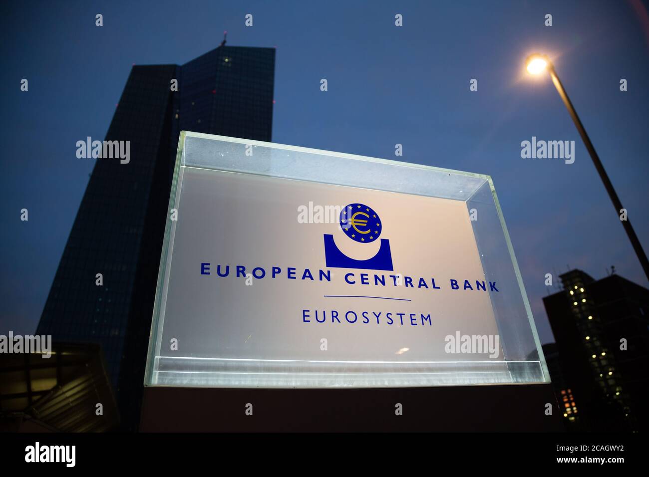 Ecb building 2020 hi-res stock photography and images - Alamy