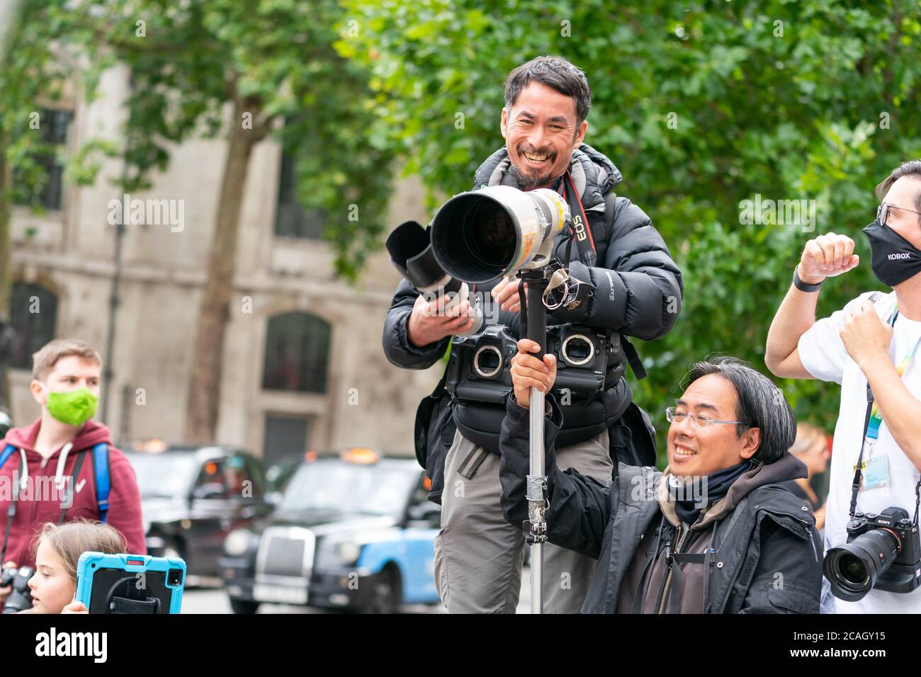 Press photographer reporter uk hi-res stock photography and images - Alamy