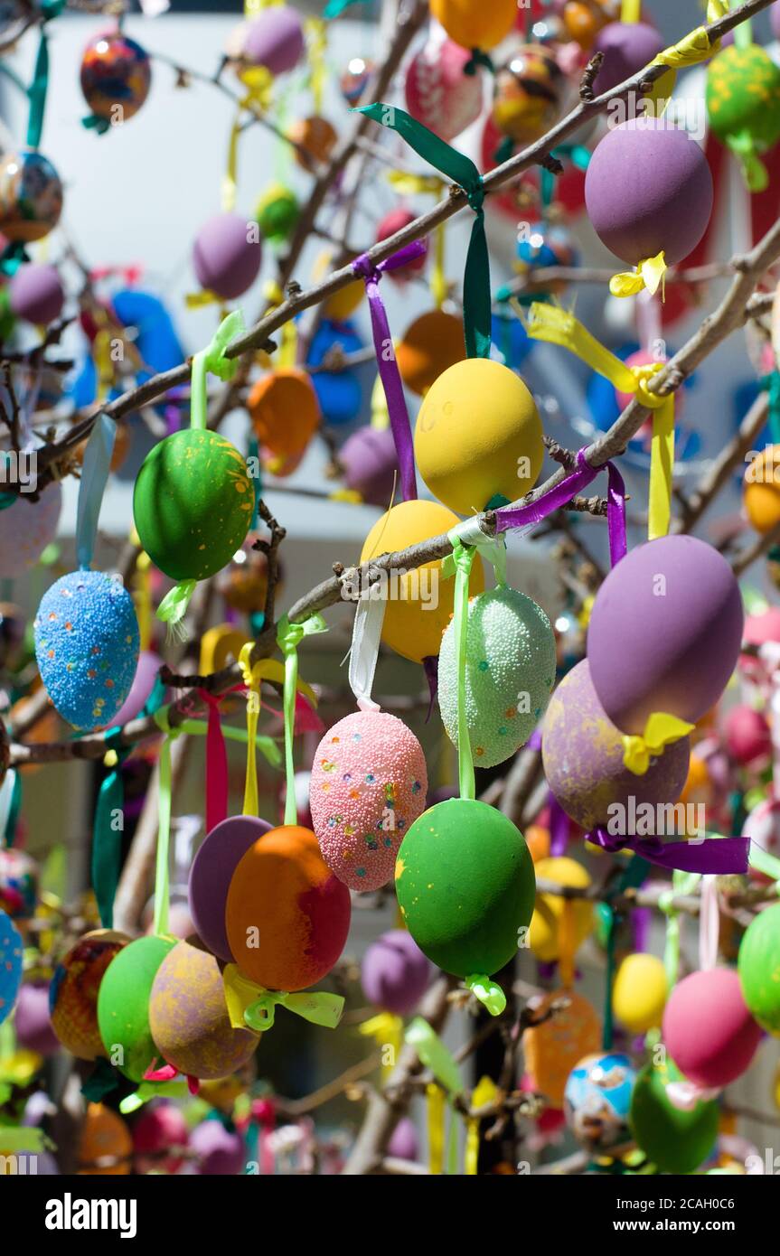 Easter tree hi-res stock photography and images - Alamy
