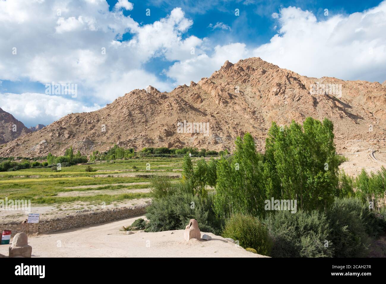 Sham valley trek ladakh india hi-res stock photography and images - Alamy